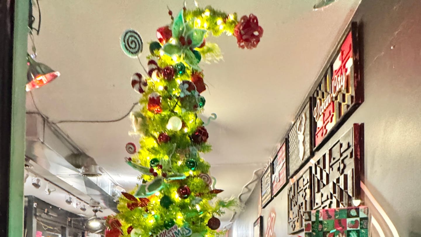 Unlimited Art Christmas Tree Raffle