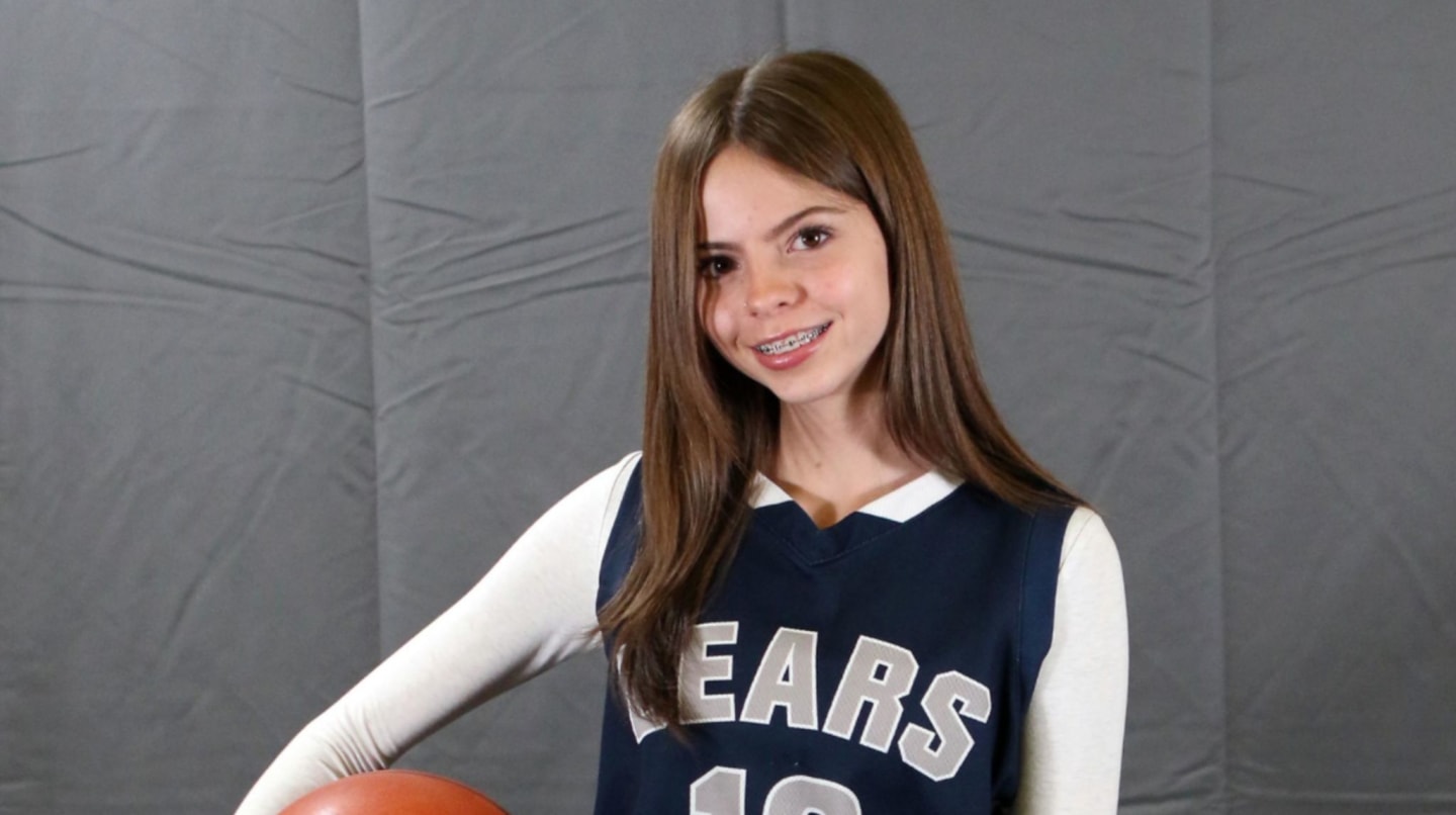 Help Caroline Kelly reach her goal!