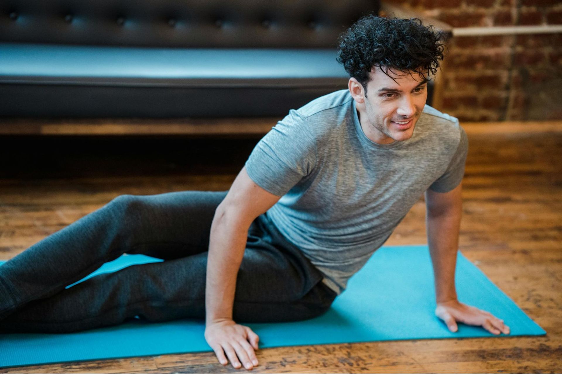 The 16 Best Ab Workouts at Home | Hydrow - Hydrow