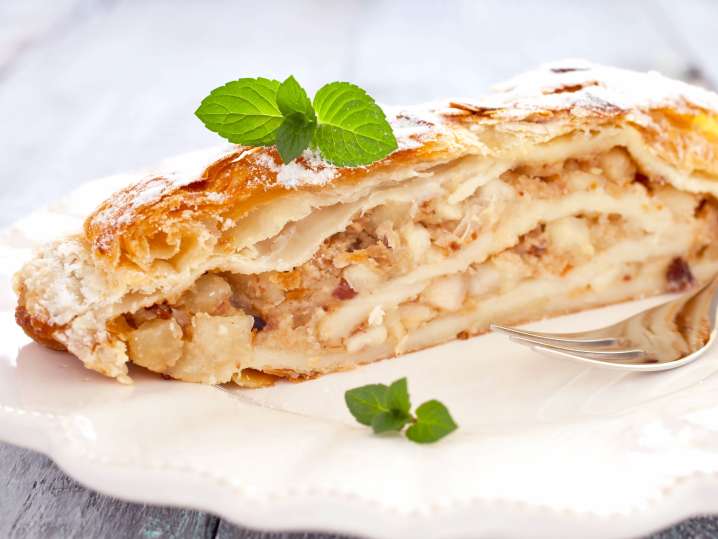 Toronto Cooking Class - Crafting Pastry Classics 101 | Classpop!