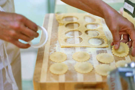 Team Building by Cozymeal | Cozymeal