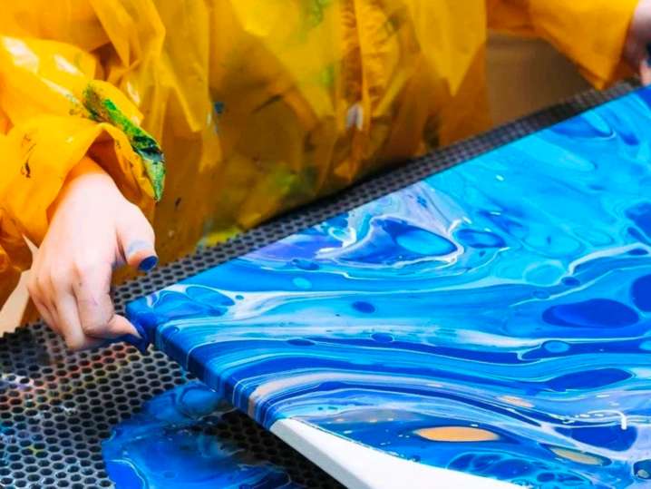 Painting Class - Free-Flowing Fluid Art - Los Angeles | Classpop!