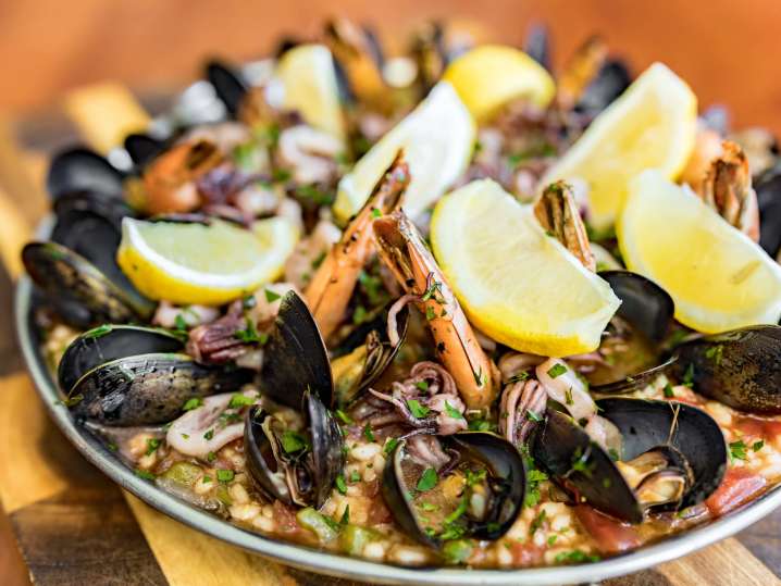 Team Building Activity - Paella Battle Royale - Nashville | Classpop!