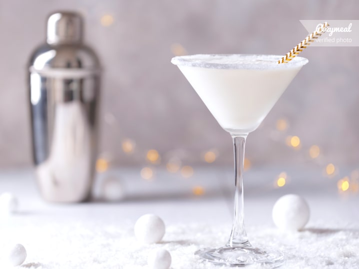 Online Mixology Class - Winter Wonderland Cocktails | Cozymeal