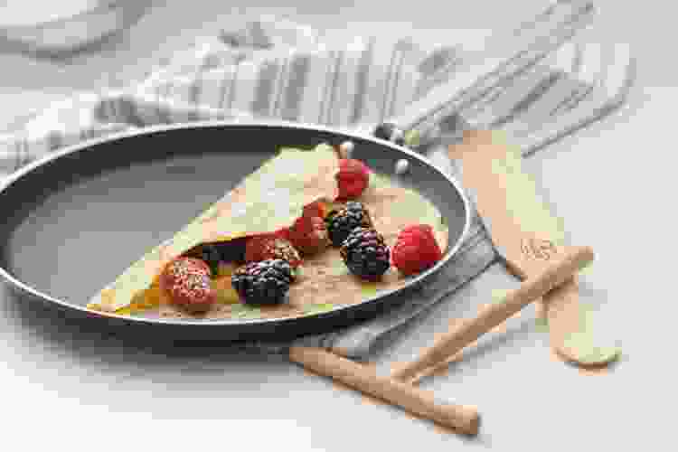 Best Pans for Pancakes and Best Crêpe Pans for 2023 | Cozymeal