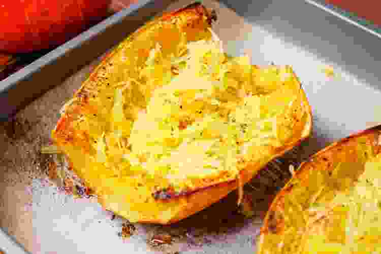 How to Cook Spaghetti Squash | A Complete Guide to Cook Spaghetti ...