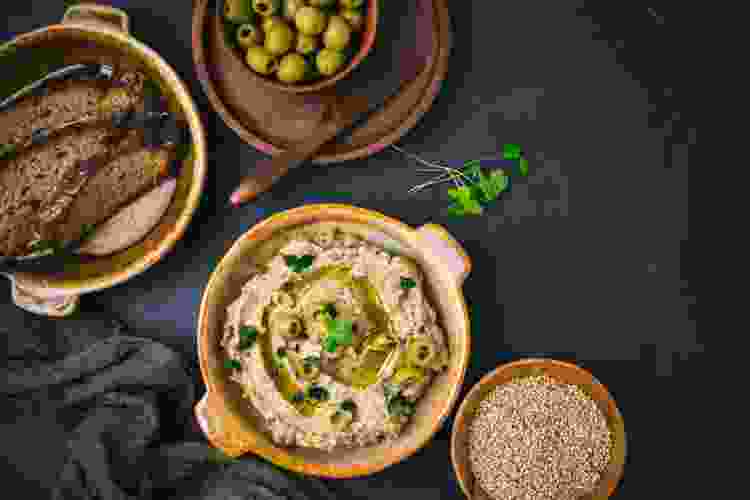 Dubai Foods | Best Food in Dubai for 2023 | Cozymeal