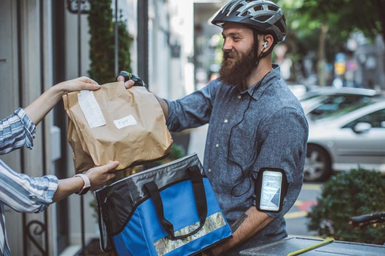 How Does DoorDash Work? | Guide for 2023 | Cozymeal