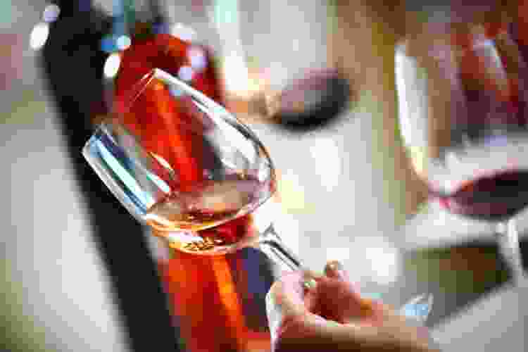 How to Taste Wine | The Ultimate Guide | Cozymeal