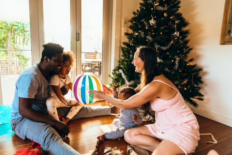 Christmas Traditions Around the World | Festive Worldwide Celebrations ...