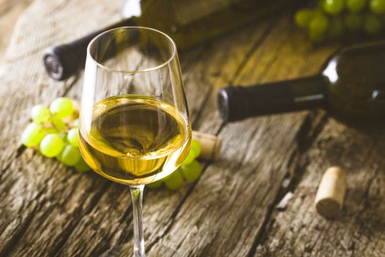 How to Taste Wine | The Ultimate Guide | Cozymeal