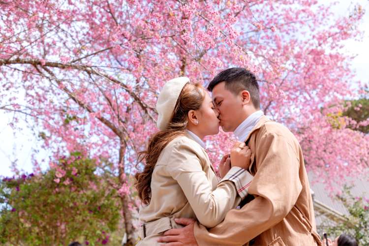 Spring Date Ideas | 21 Best for 2025 | Classpop!