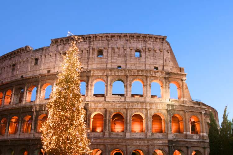 Christmas Traditions Around the World | Festive Worldwide Celebrations ...