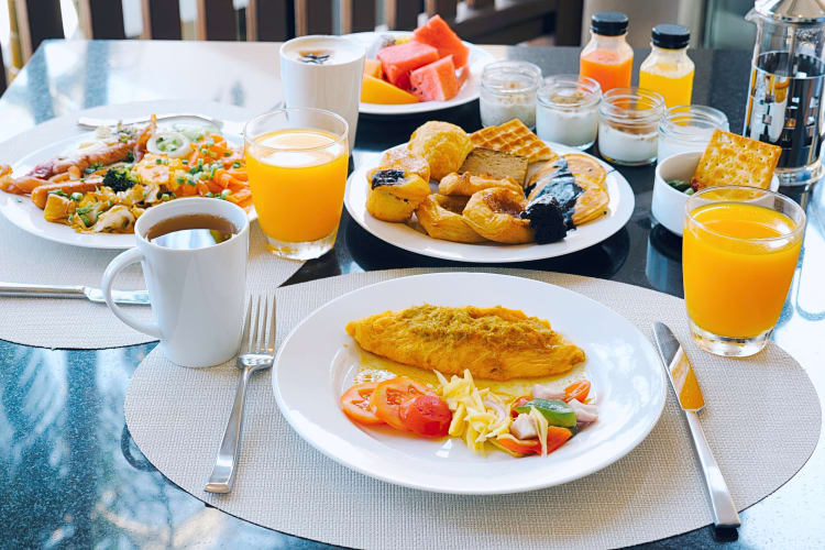 Best Hotel Breakfast | Top 18 Spots in 2025 | Cozymeal