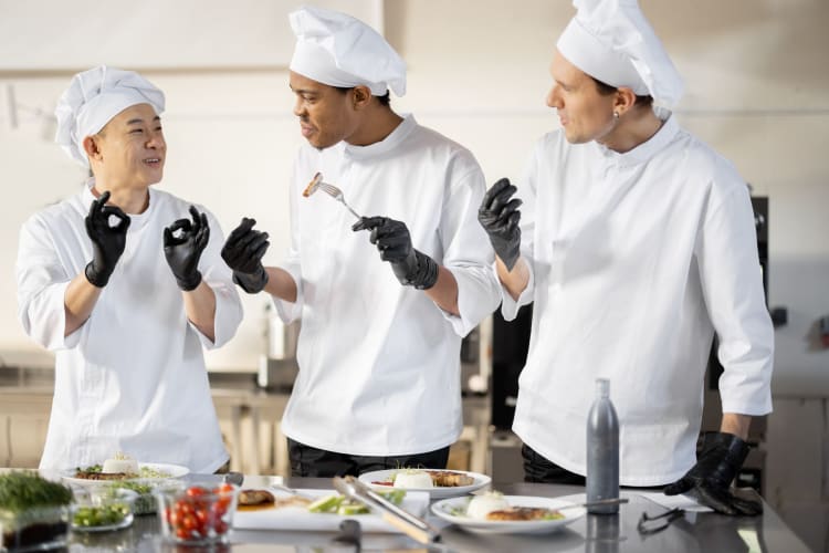 How Much Do Chefs Make? | 2025 Edition | Cozymeal