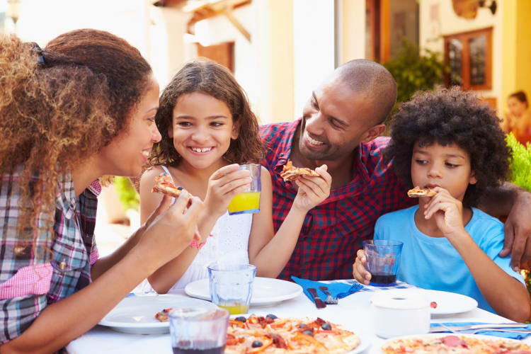Family-Friendly Restaurants in Chicago | Top 33 in 2026 | Cozymeal