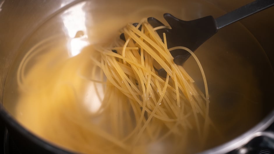 Authentic Cacio E Pepe Recipe | Cozymeal