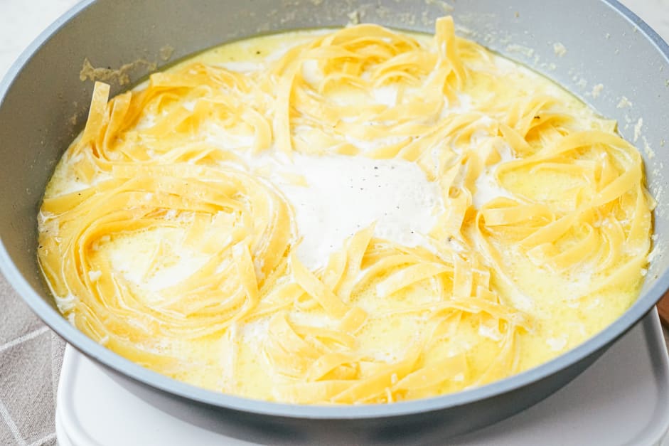 Garlic Parmesan Chicken Pasta Recipe | Cozymeal