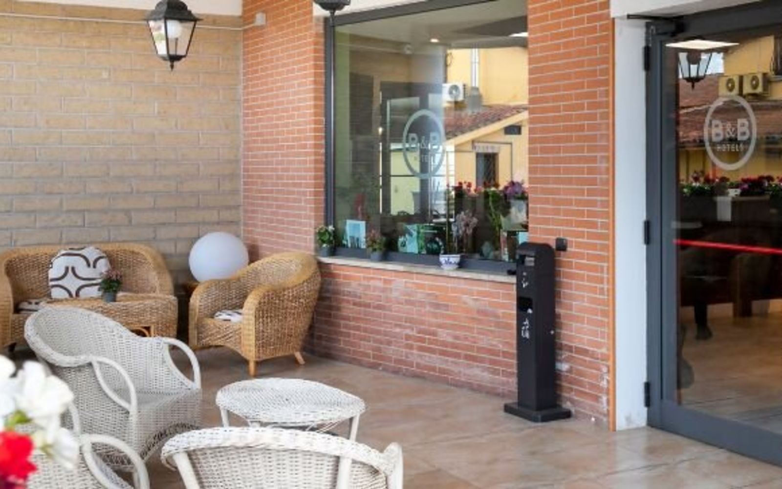 B&B HOTEL Pomezia Cortese