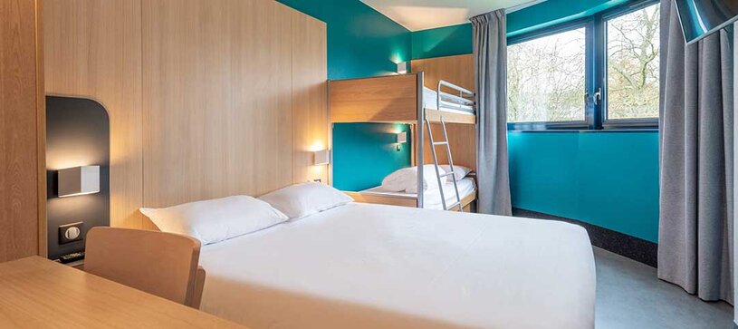 B&B HOTEL à Cholet, dans le centre, proche du Puy du Fou