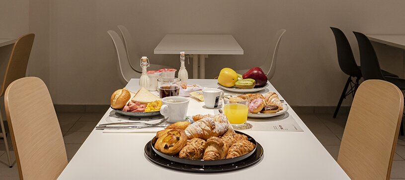 B&B HOTEL Como Camerlata | pratique pour l'autoroute et le centre ville