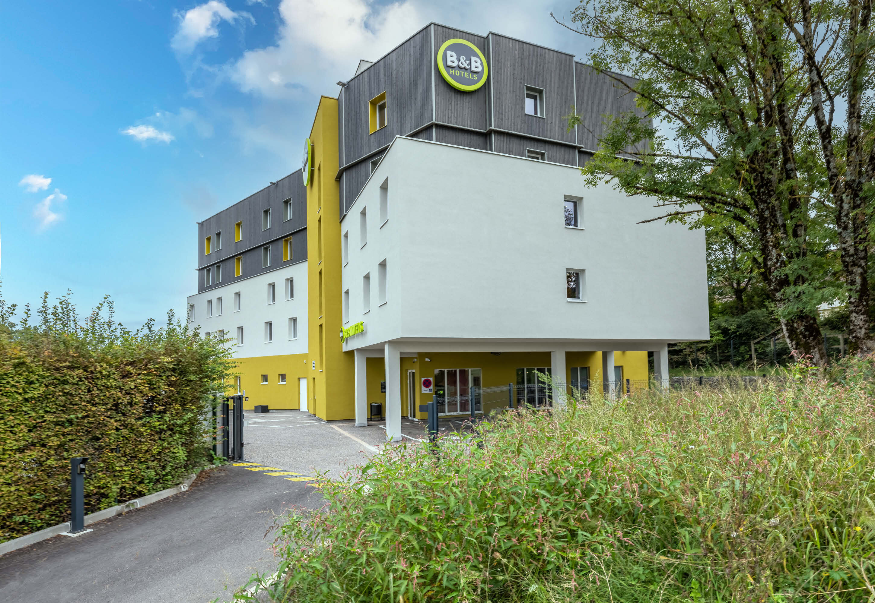 B&B HOTEL Annecy Cran-Gevrier: a comfortable hotel just a stone's throw ...