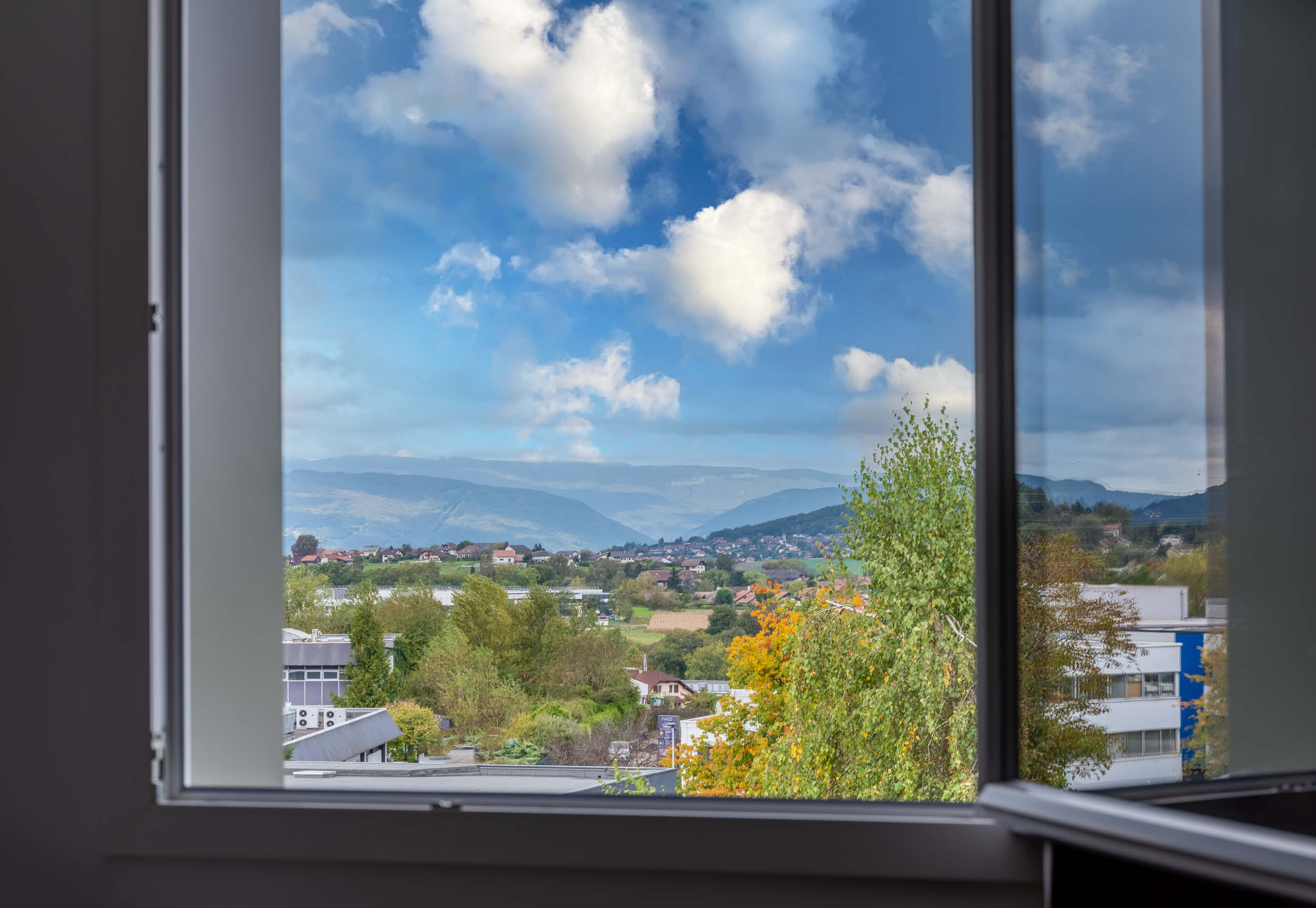 B&B HOTEL Annecy Cran-Gevrier: a comfortable hotel just a stone's throw ...