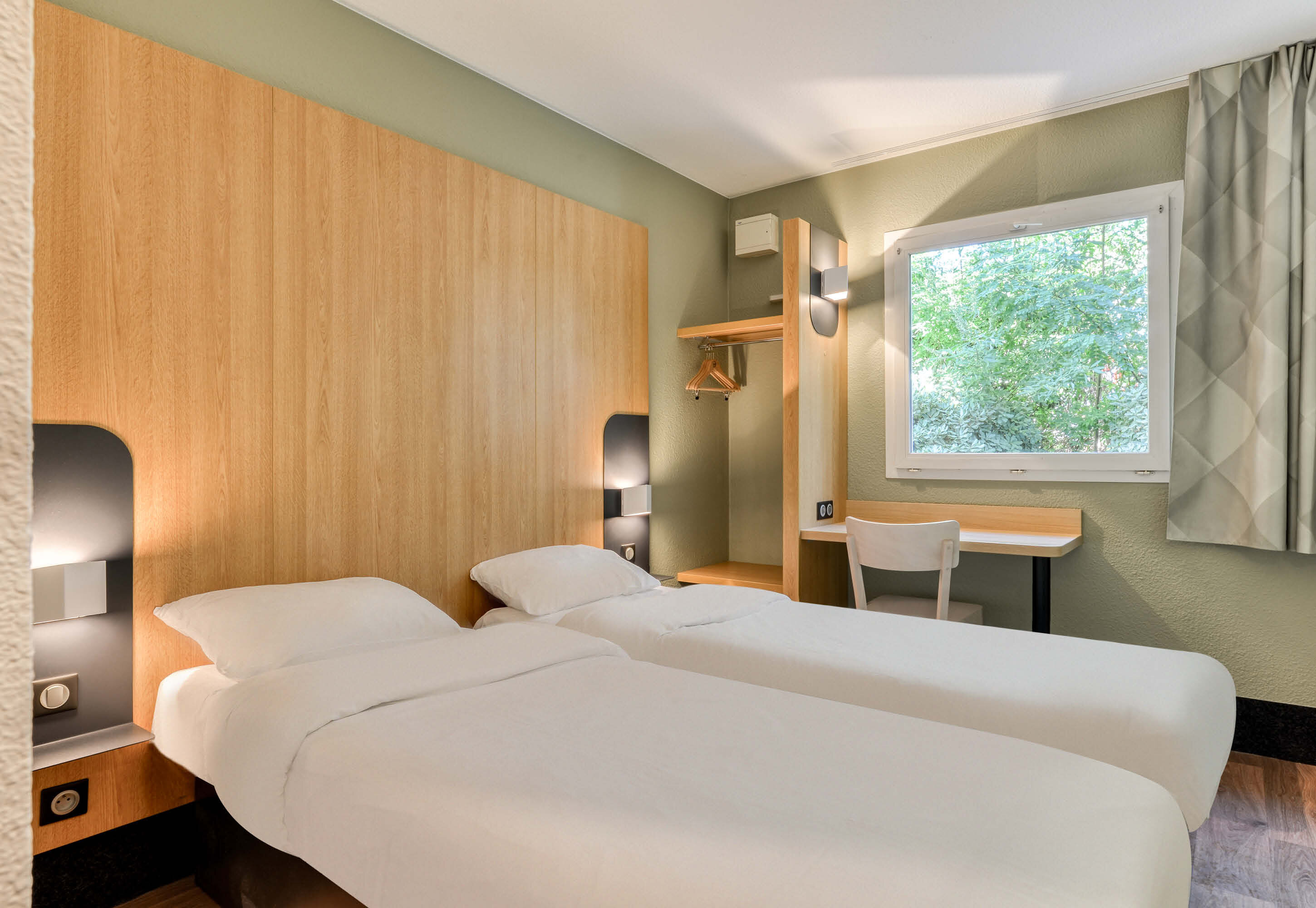 B&B HOTELS à Béziers avec parking gratuit près de l'A9 et de l'A75