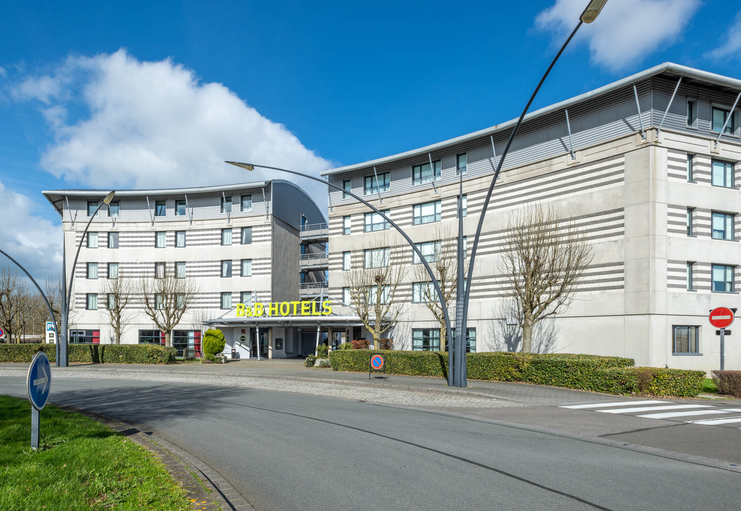 B&B HOTELS in Calais: 3-star hotel with restaurant and parking