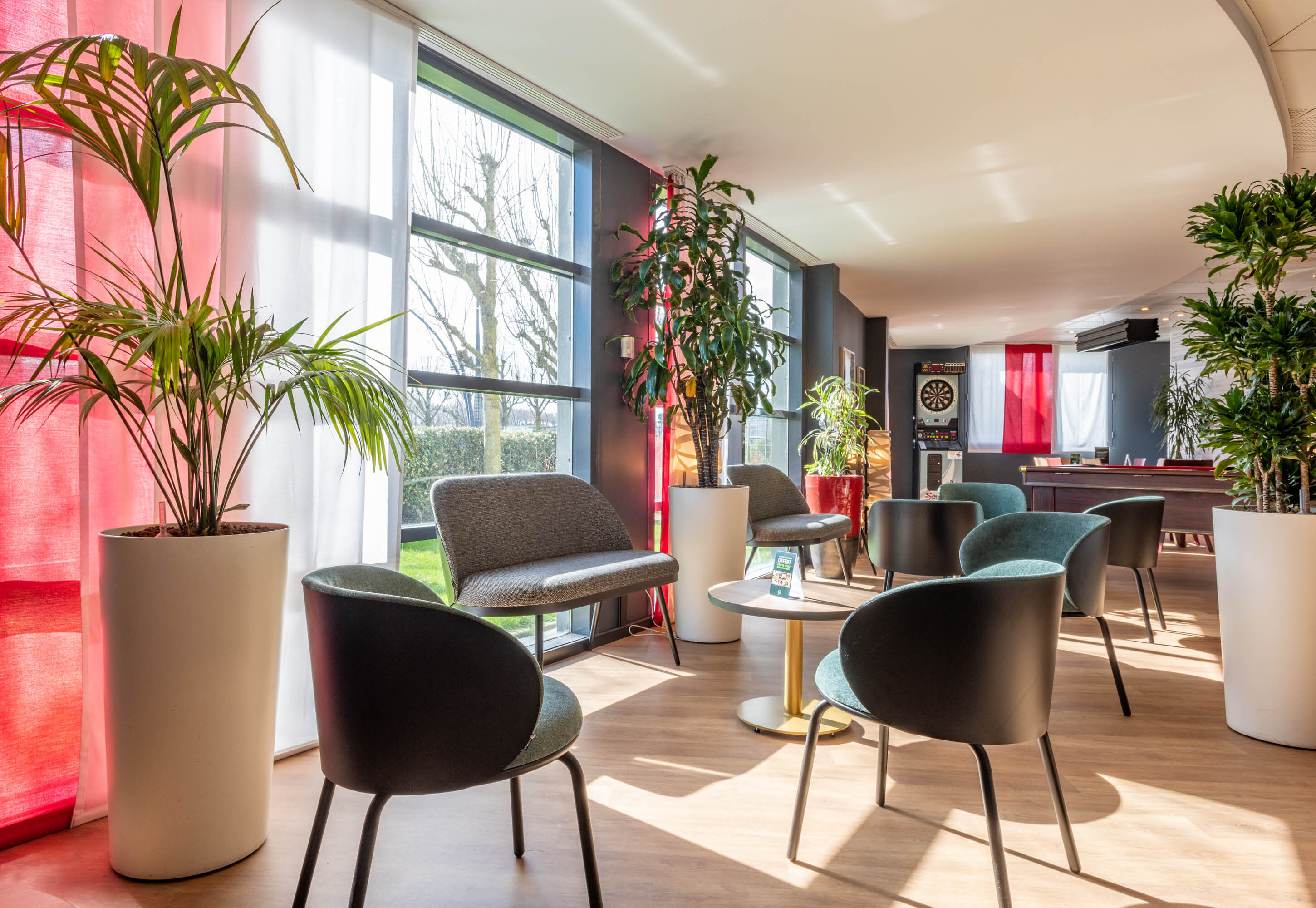 B&B HOTELS in Calais: 3-star hotel with restaurant and parking