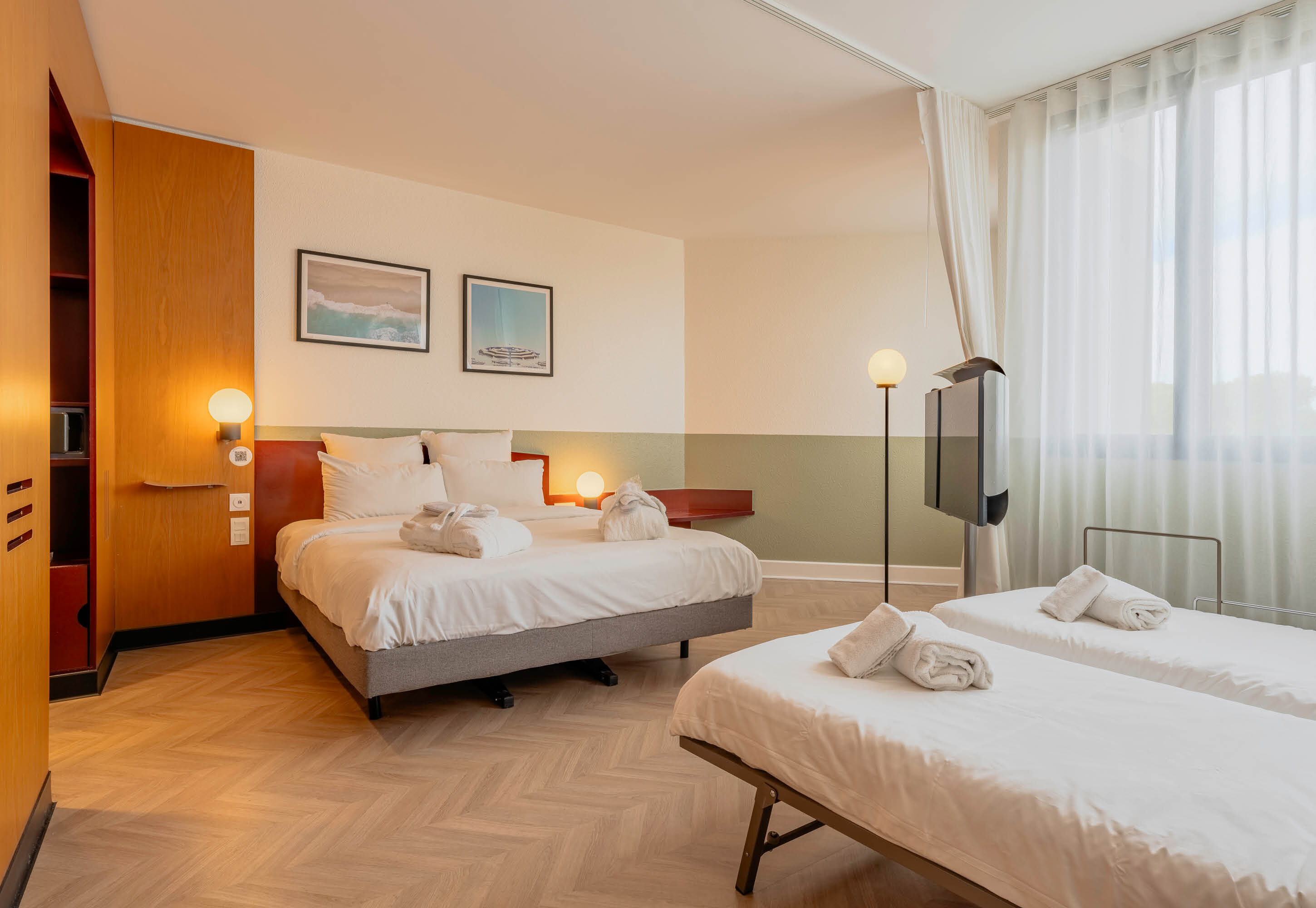 B&B HOTELS à Calais : hôtel 4 étoiles avec restaurant et parking