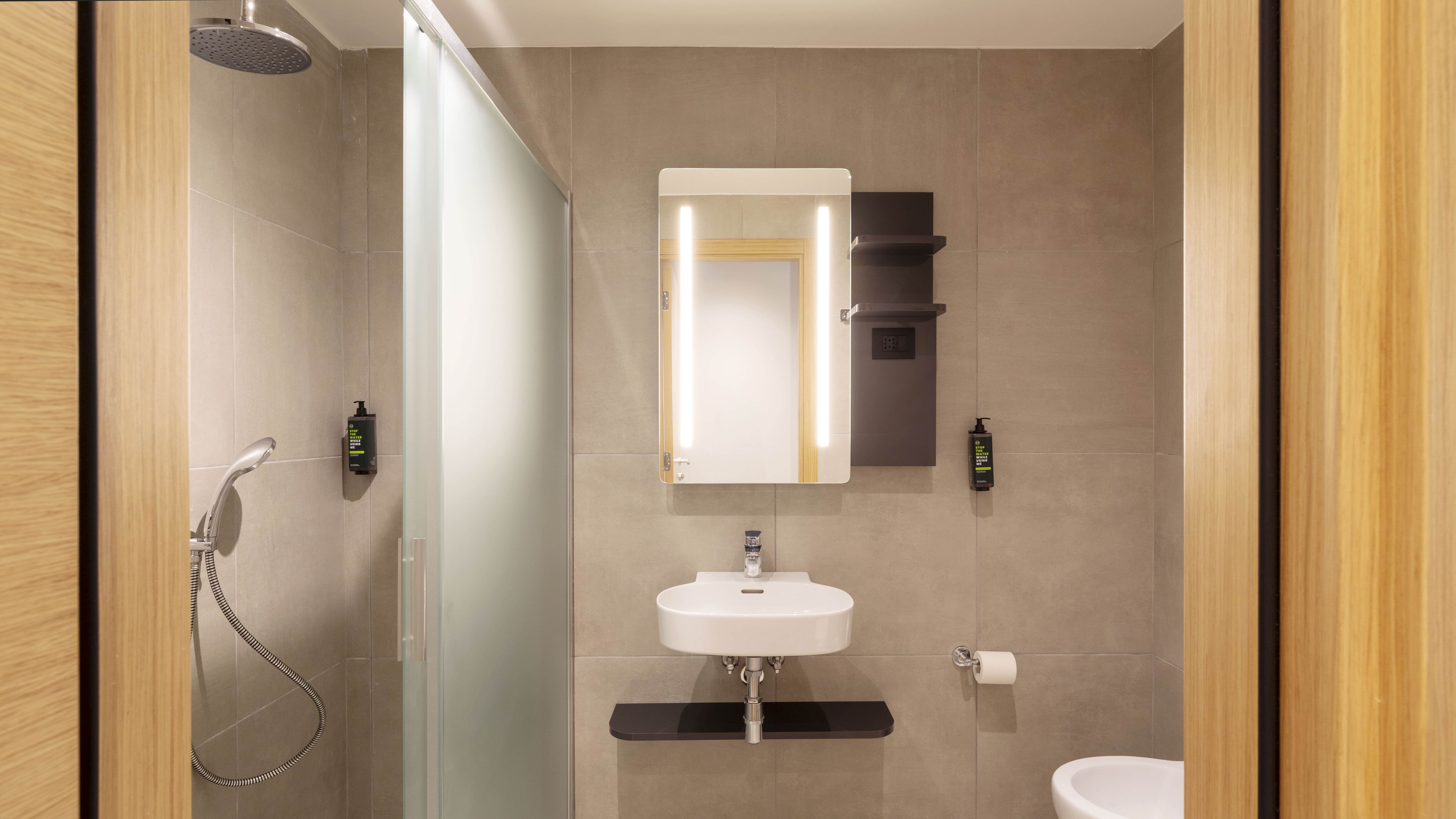 B&B HOTEL Como Baradello | a pochi minuti dal centro