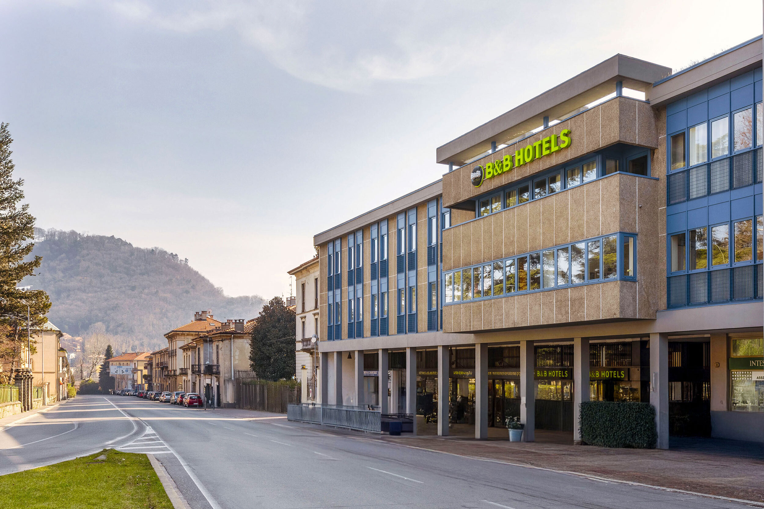 B&B HOTEL Como Baradello | just a few minutes from the city center