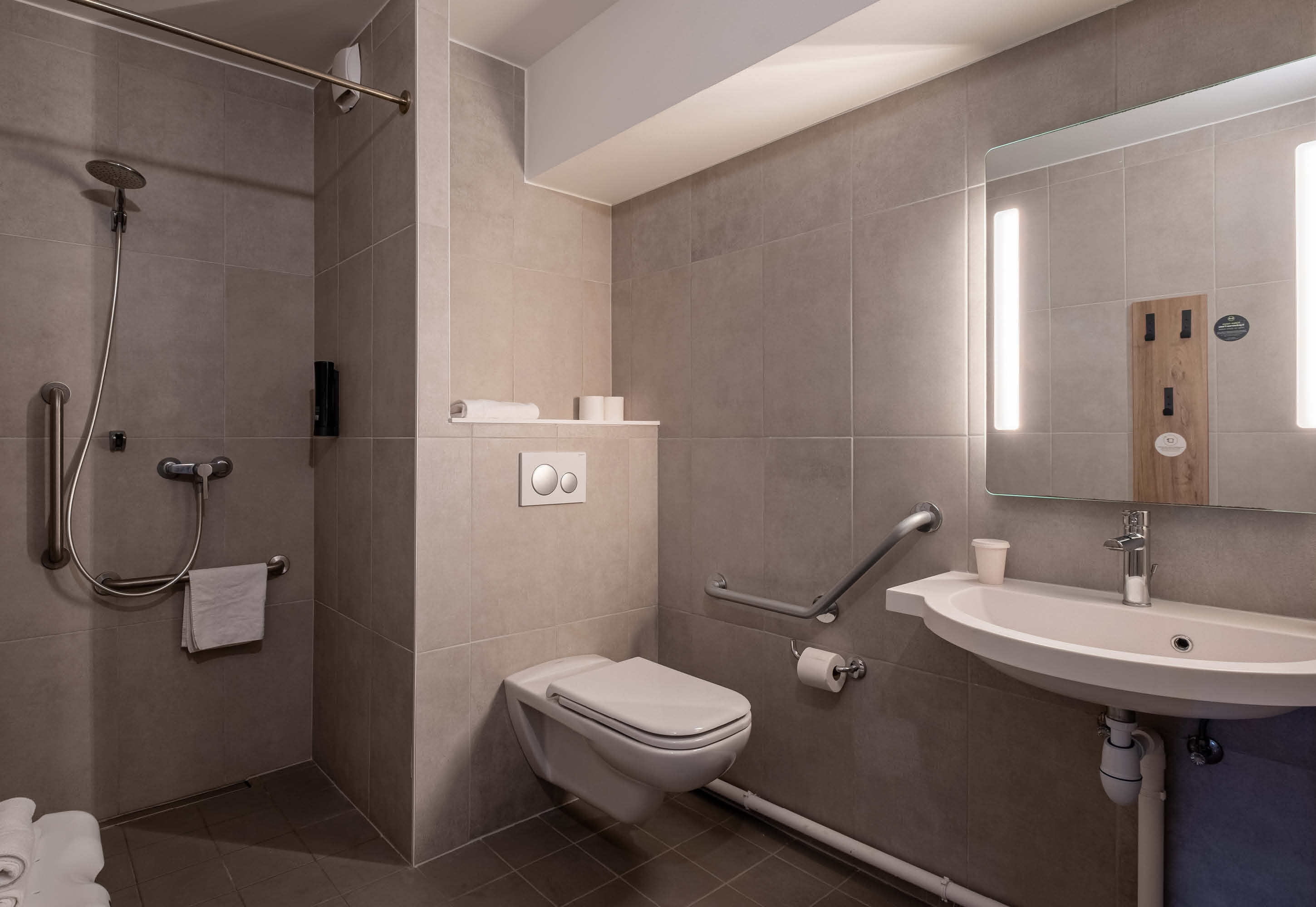 B&B HOTEL Evian Publier, 3 star and economical