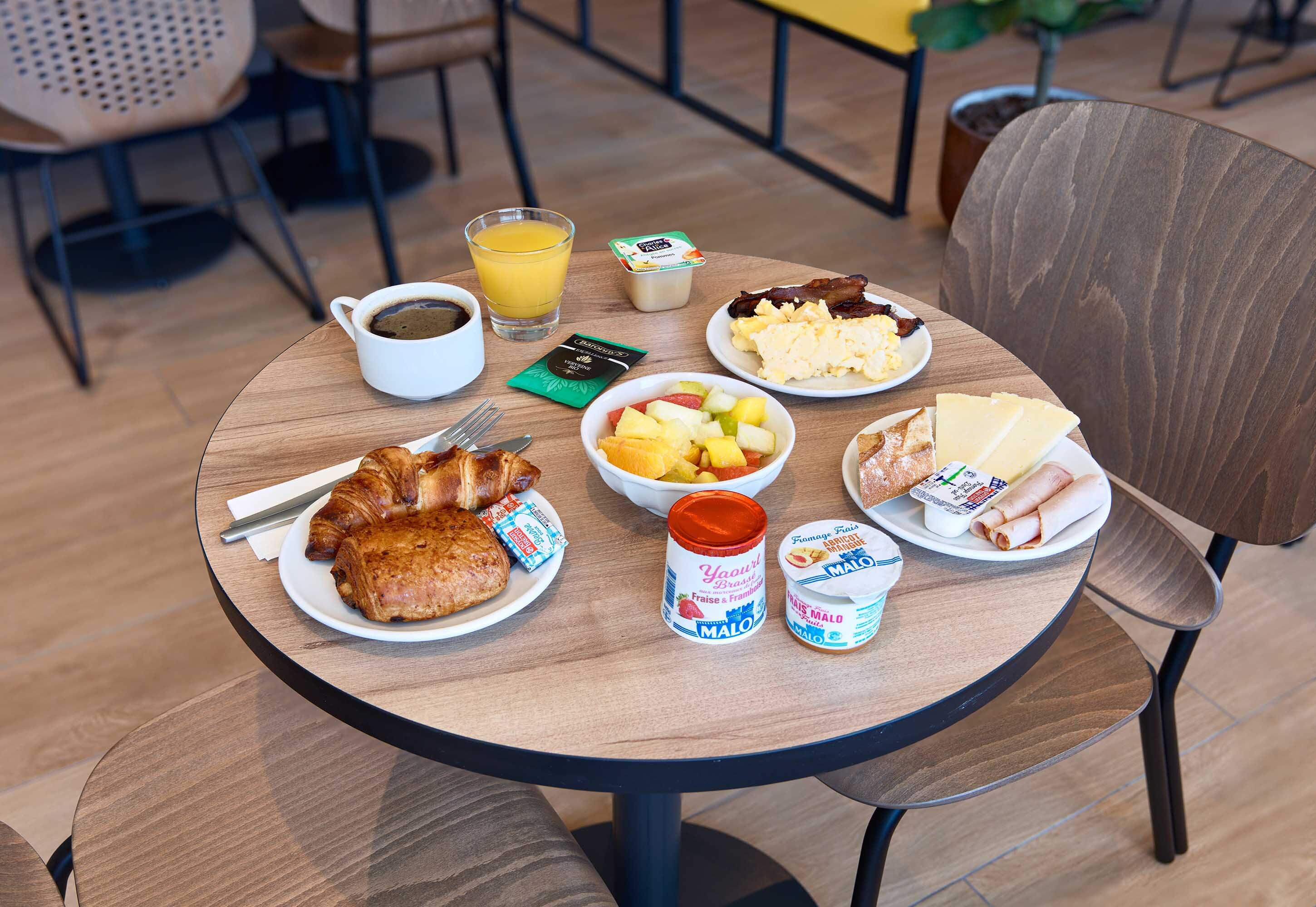 B&B HOTEL Meaux Nanteuil-lès-Meaux : un hôtel avec parking au sud de ...