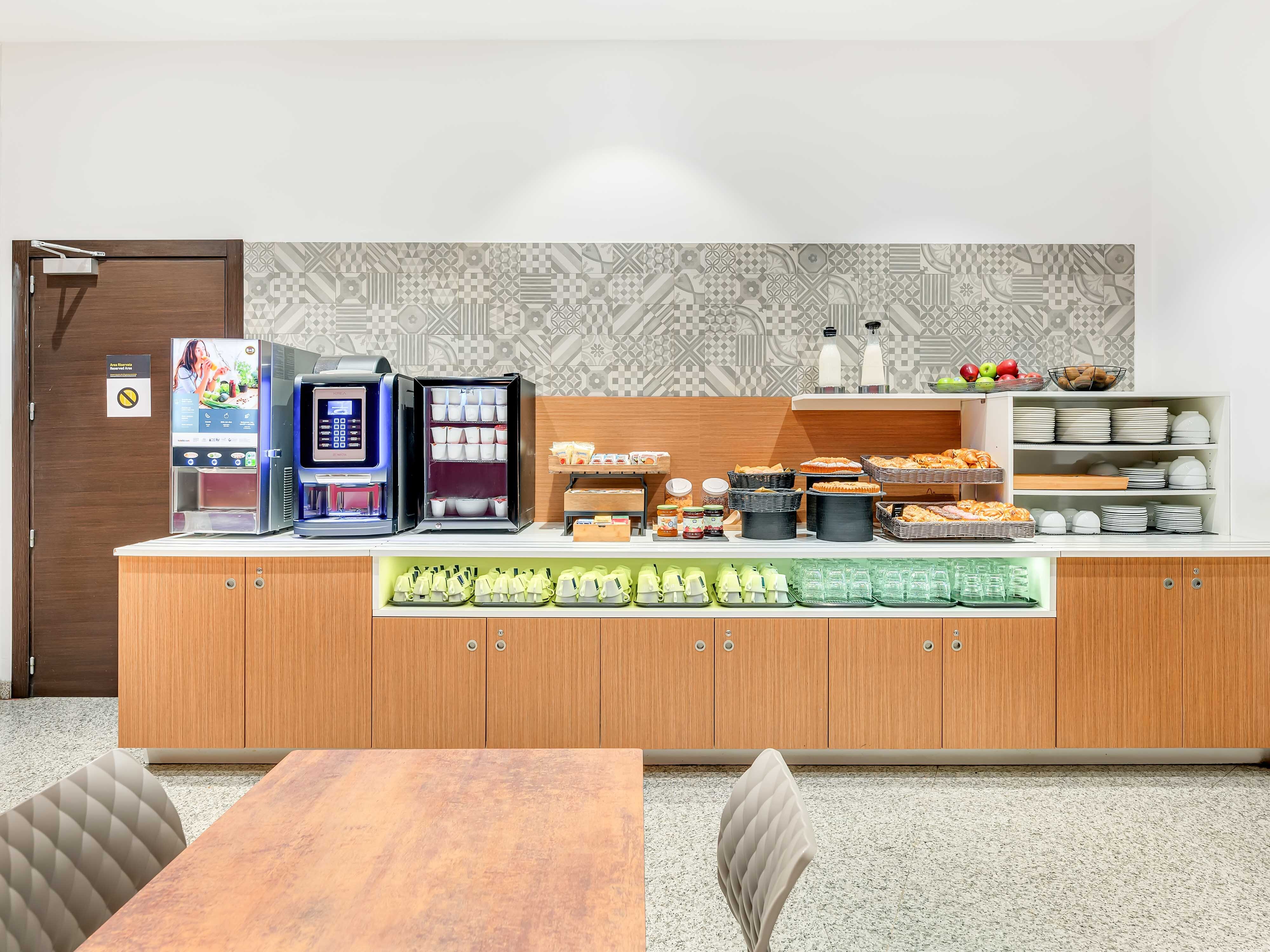 B&B HOTEL Milano San Siro | view of San Siro Stadium