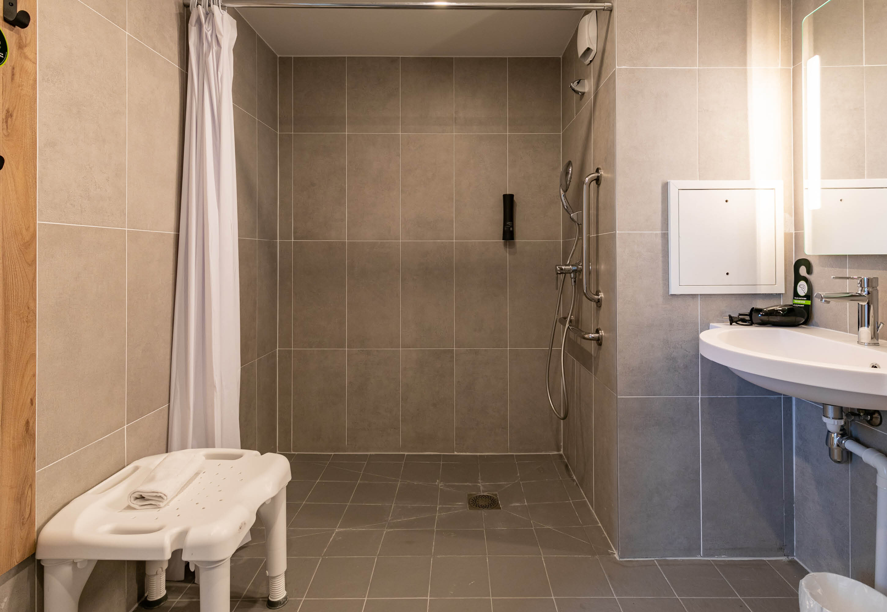 B&B HOTEL Mulhouse Bâle Aéroport: a comfortable hotel 10 minutes from ...