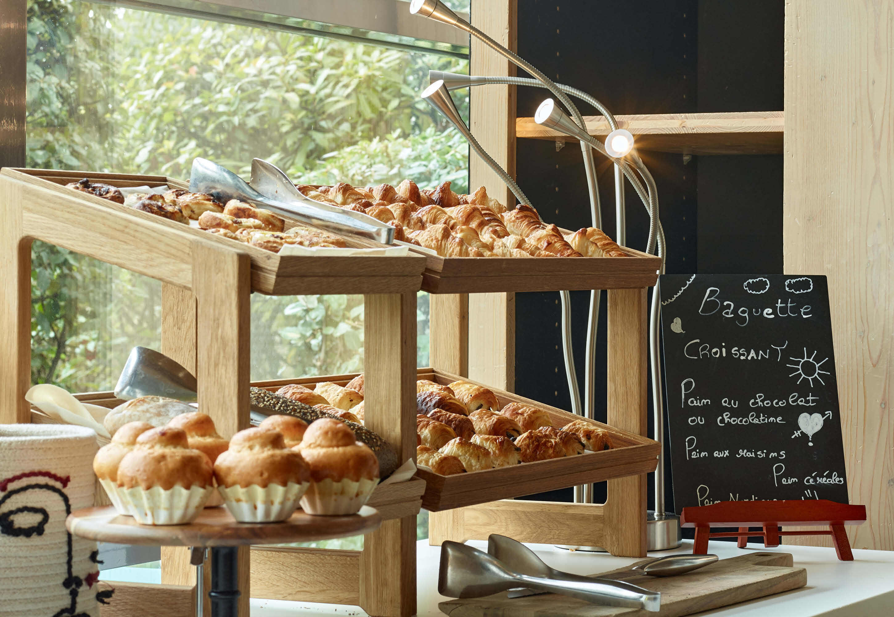 B&B HOTEL Rueil-Malmaison Gare: a hotel near Paris