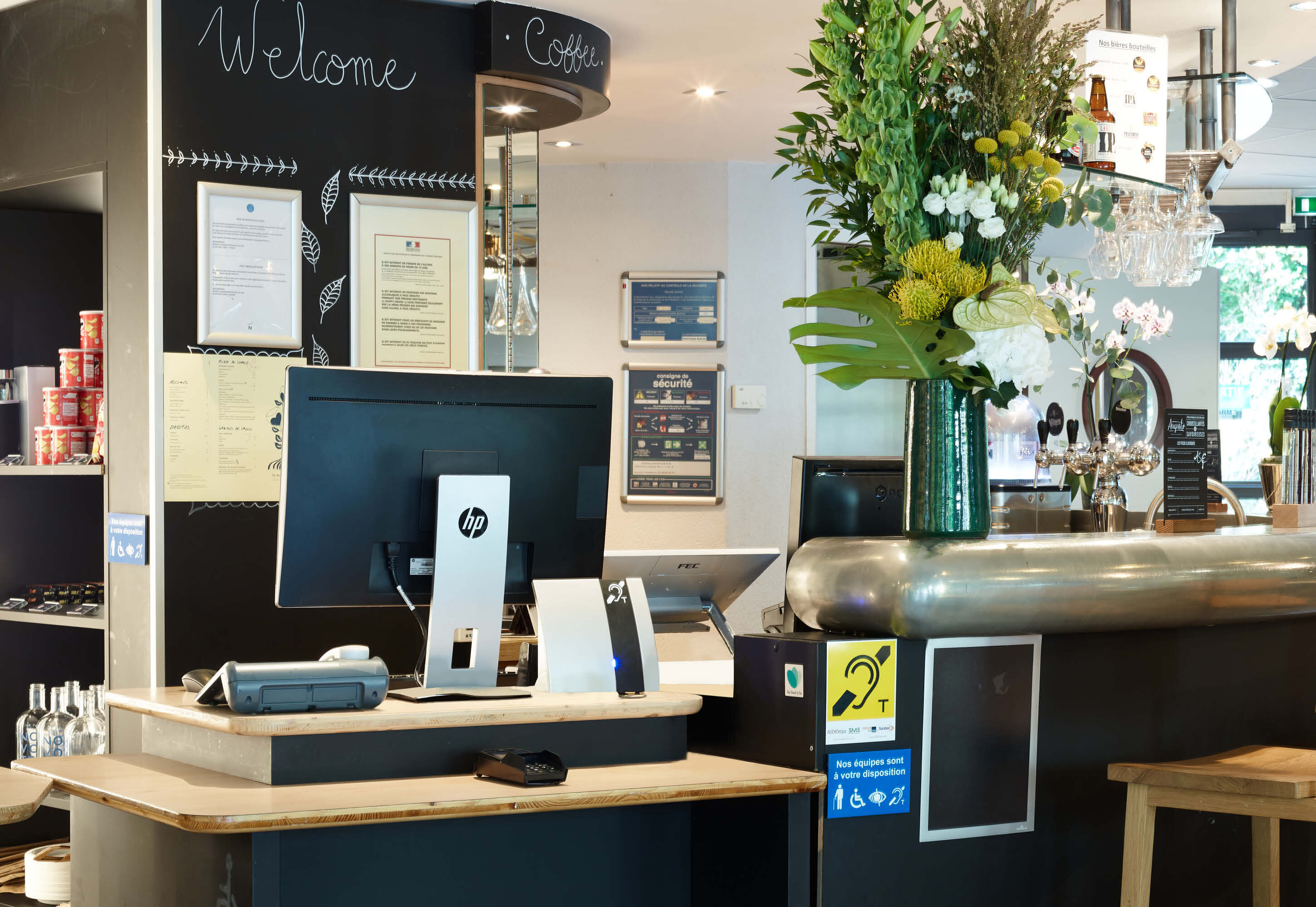 B&B HOTEL Vélizy Est: a hotel close to Paris