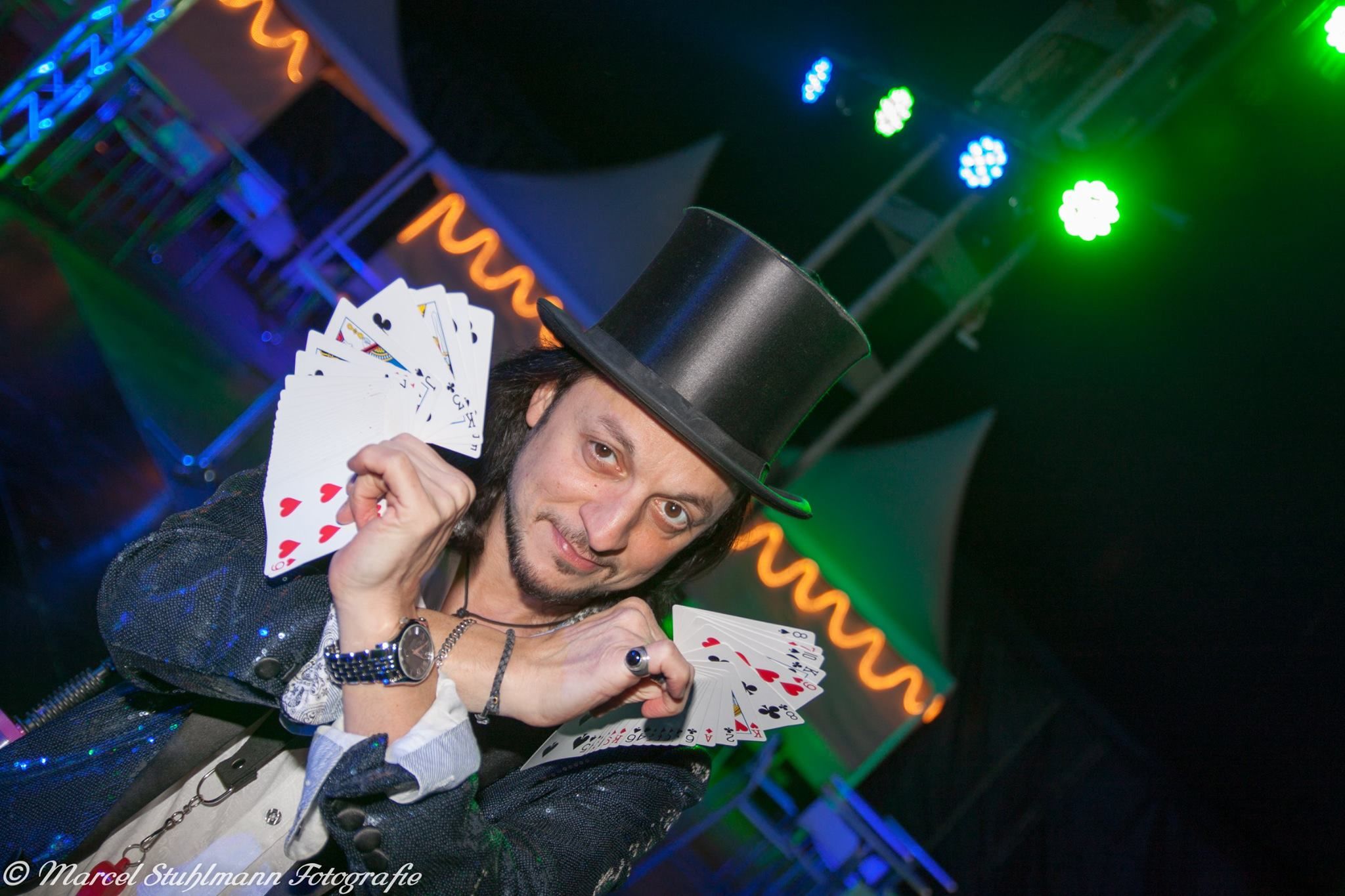 Zauberer David | Book a Street Artist