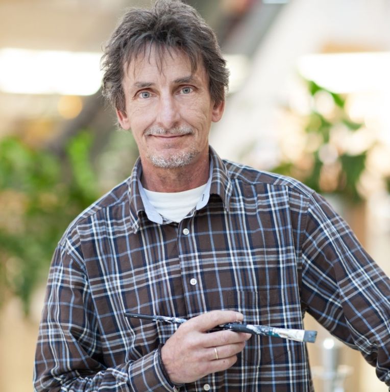 Manfred Stader | Book a Street Artist