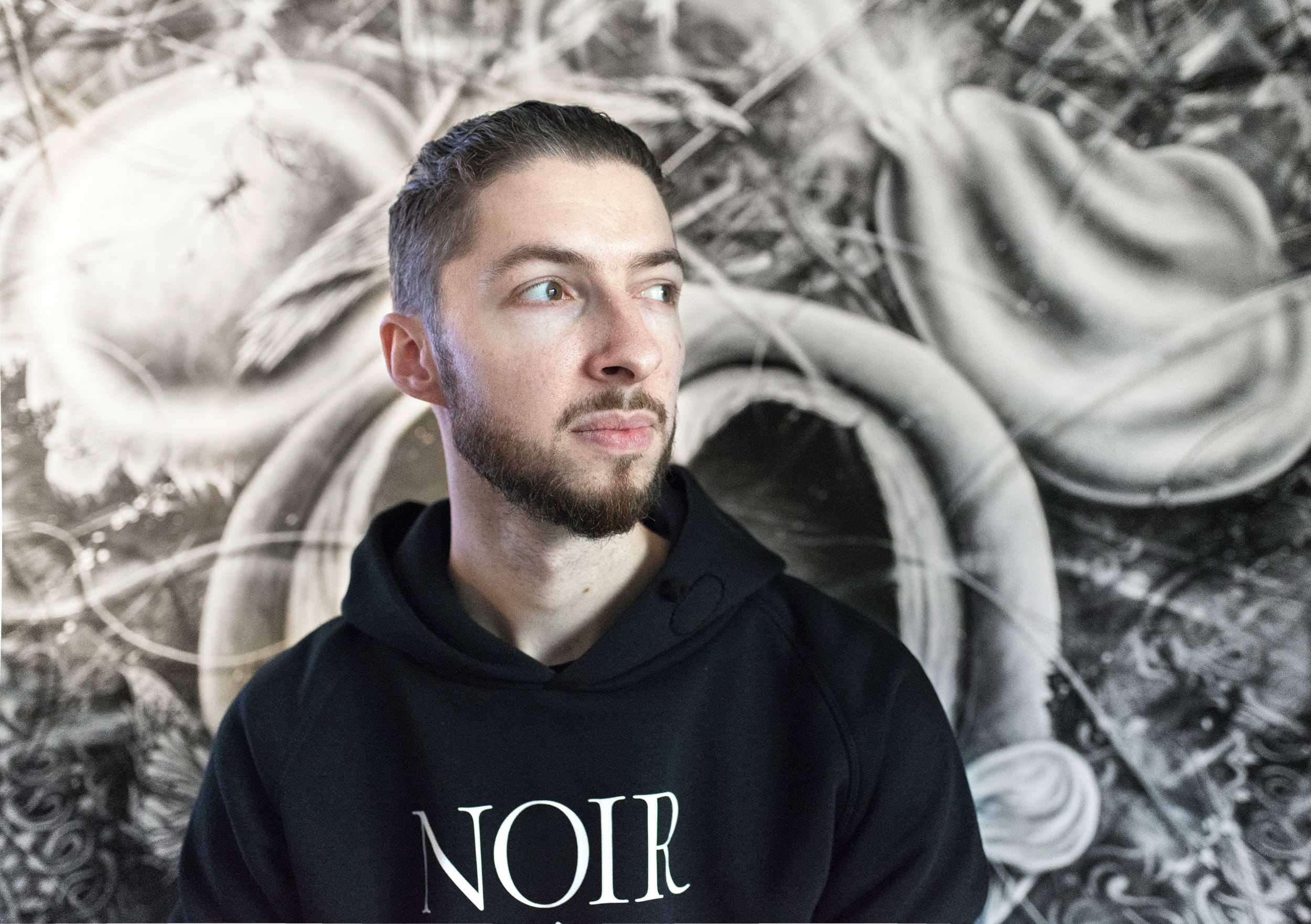 NOIR artist | Book a Street Artist