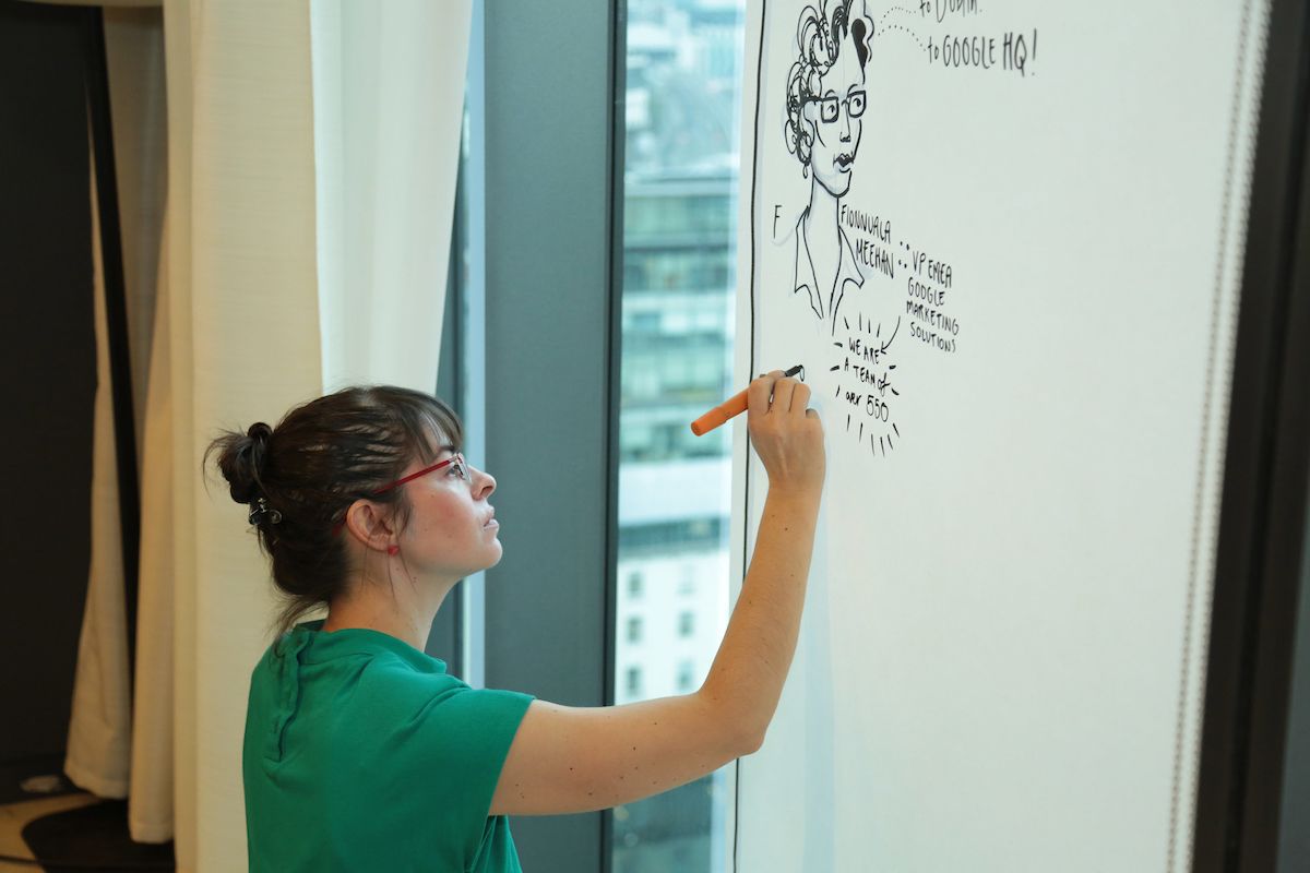 Eimear McNally | Book a Street Artist