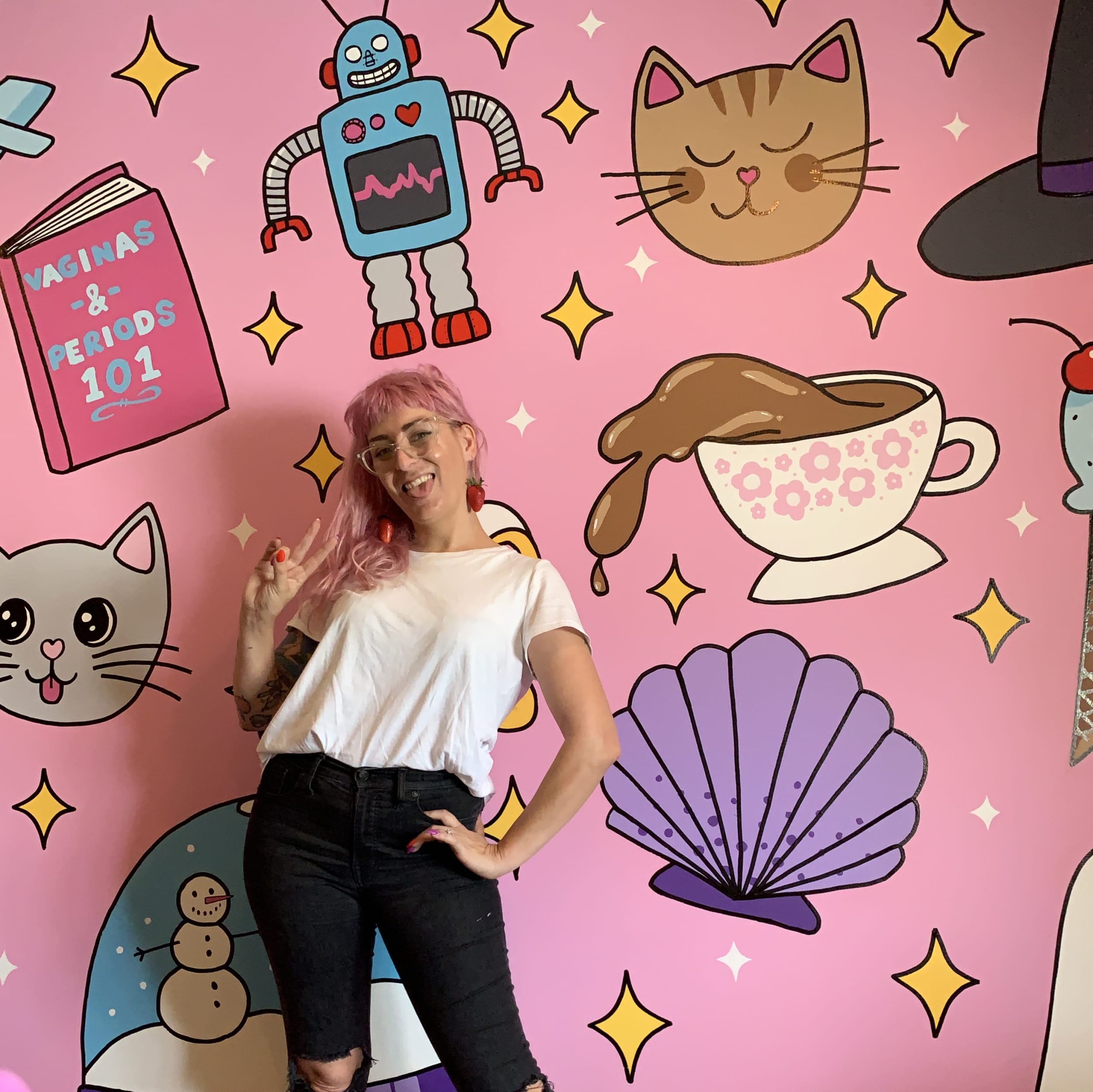 Sara M. Lyons | Book a Street Artist