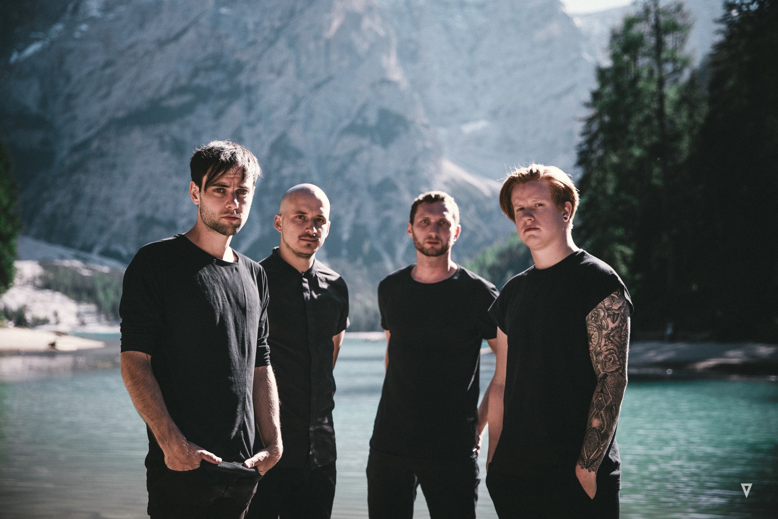 VON WELT | Book a Street Artist