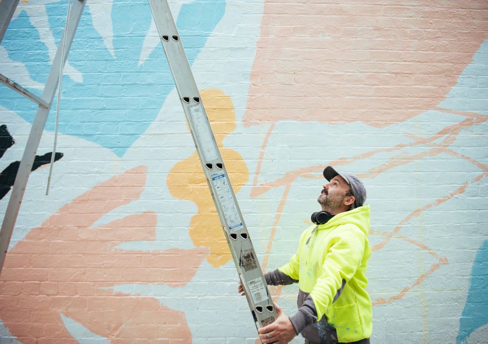 Sean Thomas Bell | Book a Street Artist