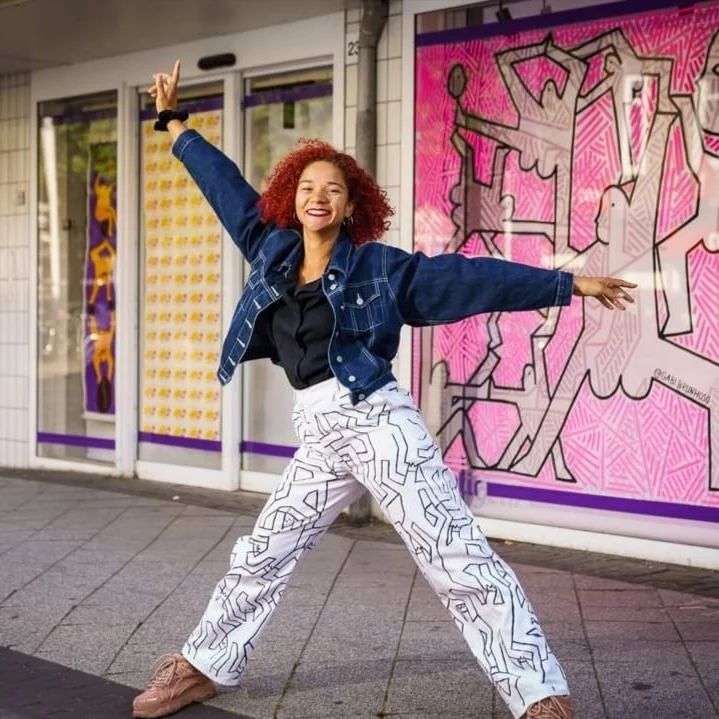 Gabi | Book a Street Artist