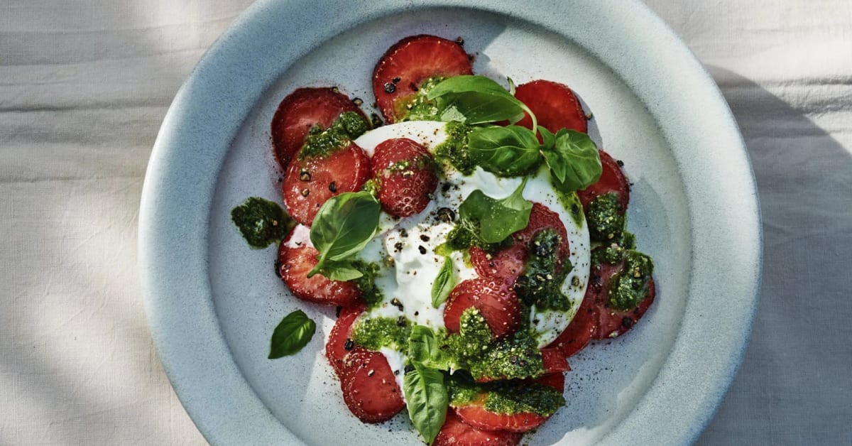 Söta och salta recept med jordgubbar | ICA