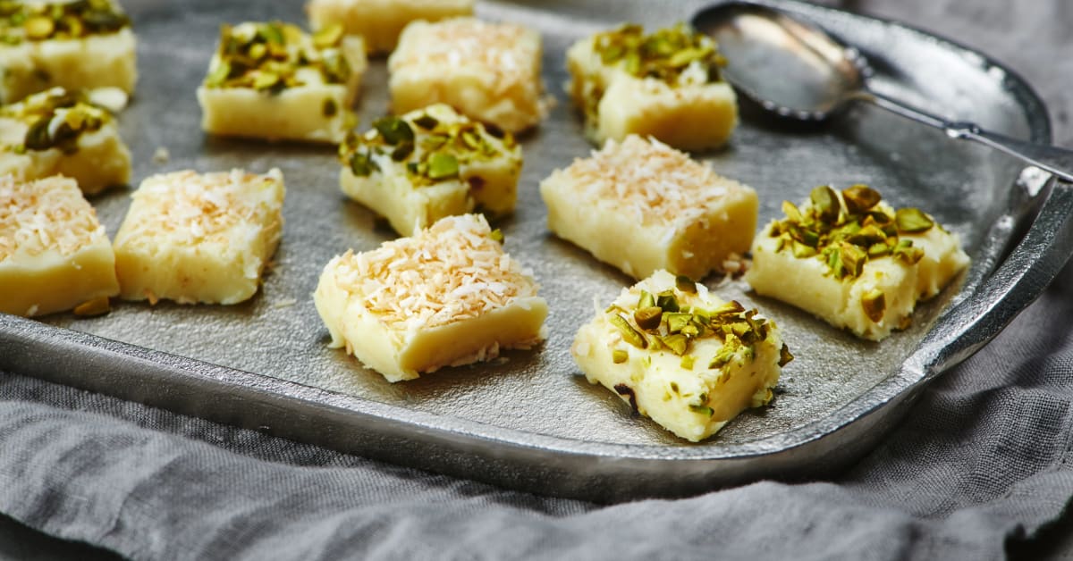 Juliga recept med vit choklad - saffransbullar, kladdkaka och tryfflar ...