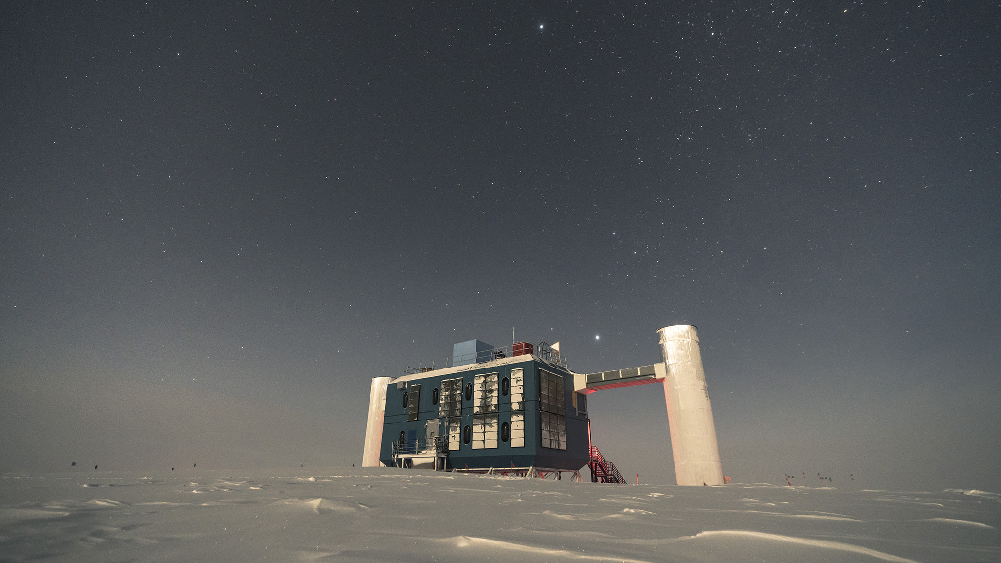 Detector – IceCube